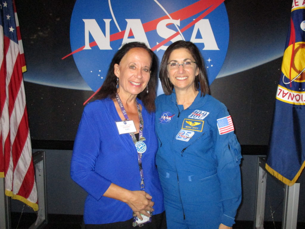 Crew Quarters – NASA Astronauts “Home Away from Home” Undergoes Modern ...