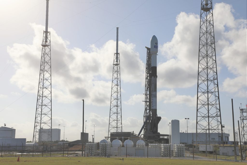 SpaceX Falcon 9 Stunning Nighttime Streak Delivers JCSAT/KACIFIC Asian ...