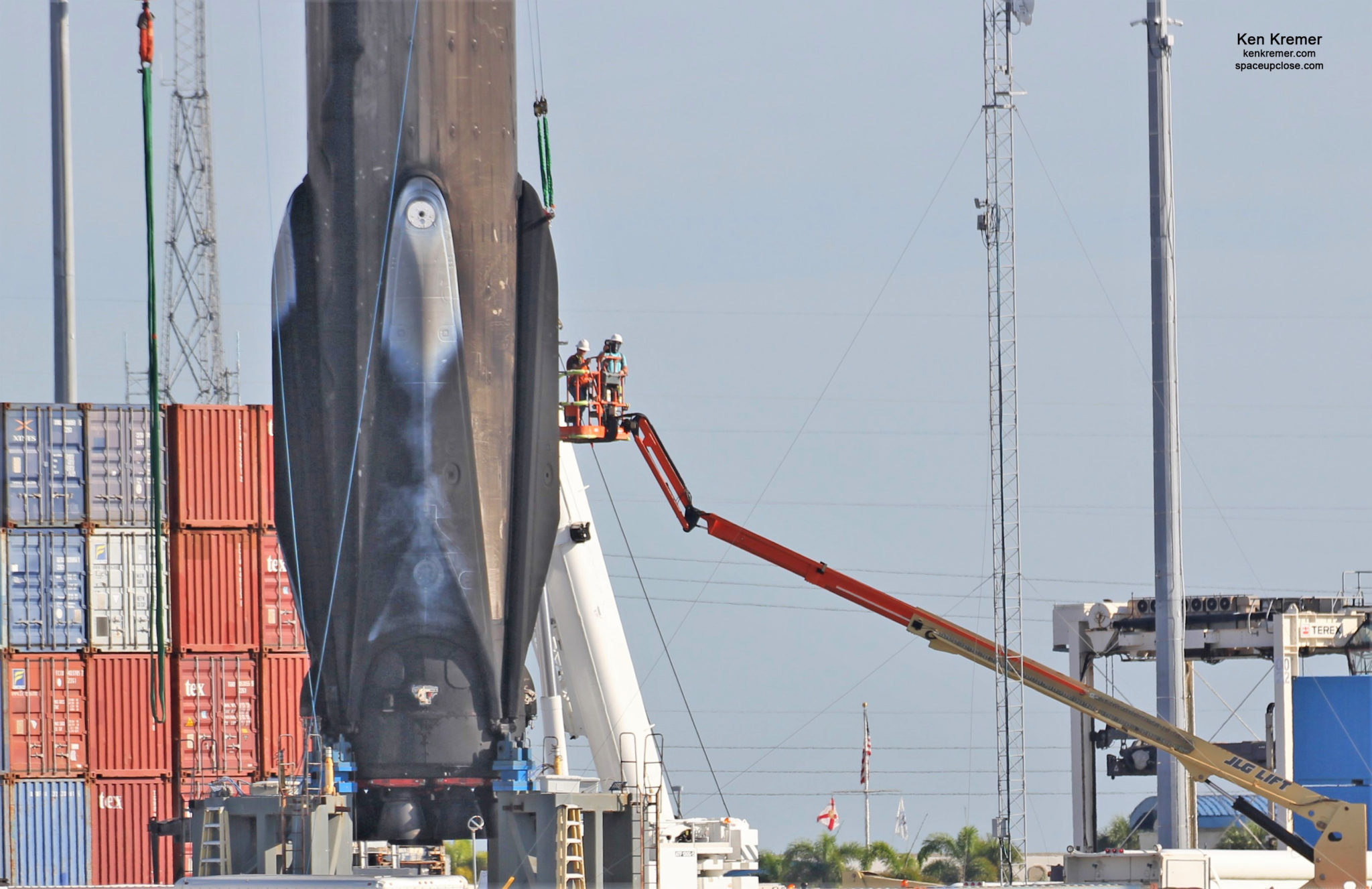 Falcon 9 Booster Tilted Horizontal after All Legs Retracted for ...