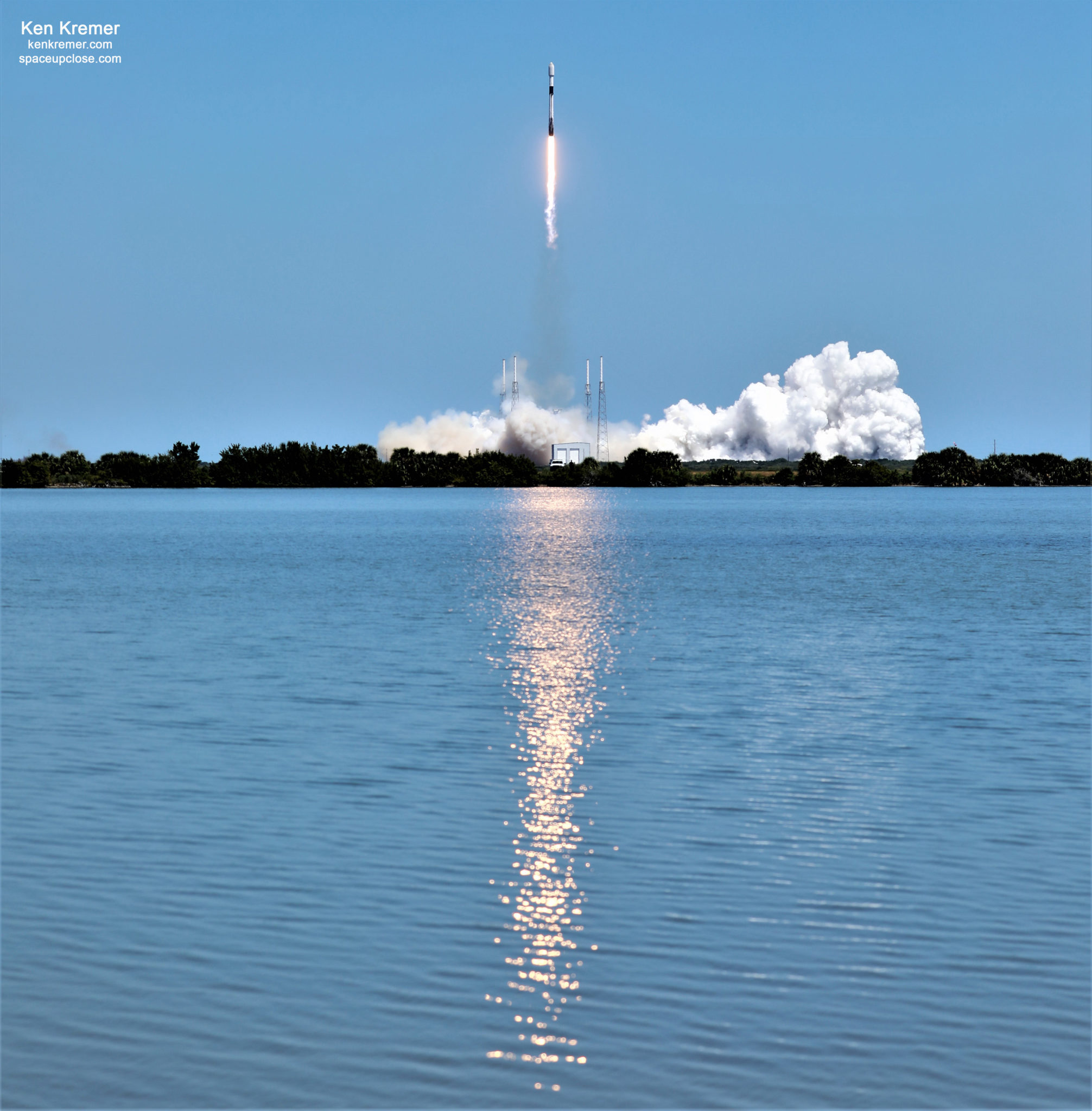 SpaceX Falcon 9 Soars 7th Time Delivering Next Batch Starlink ...