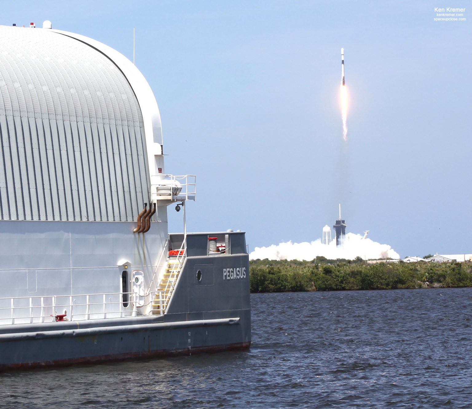 2nd 9x Recycled SpaceX Falcon 9 Streaks to Orbit on Star Wars Day ...