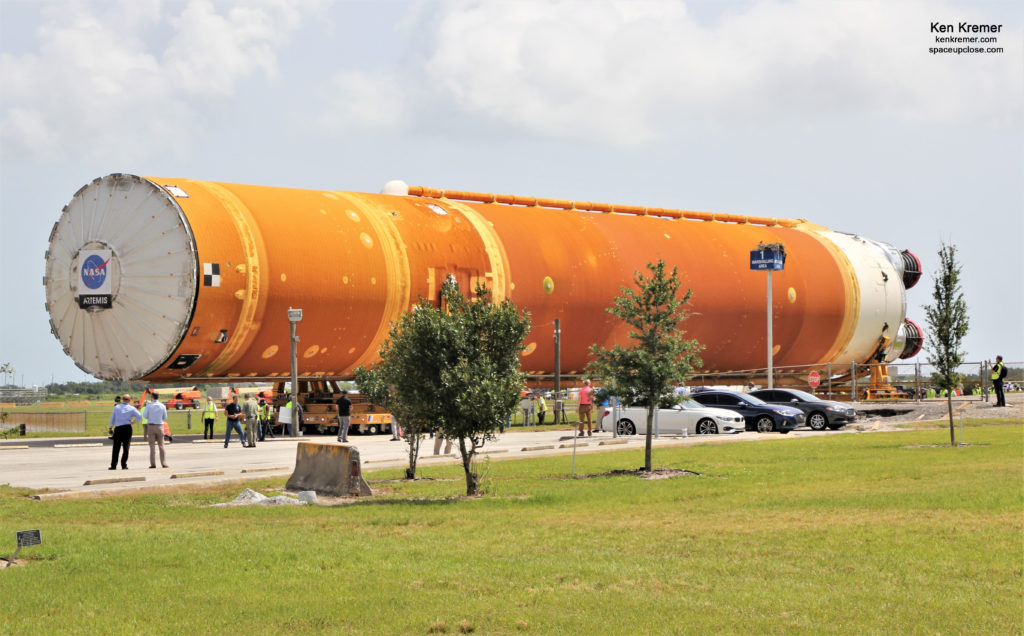 NASA’s 1st SLS Core Stage for Artemis 1 Moon Mission Rolls off Barge ...