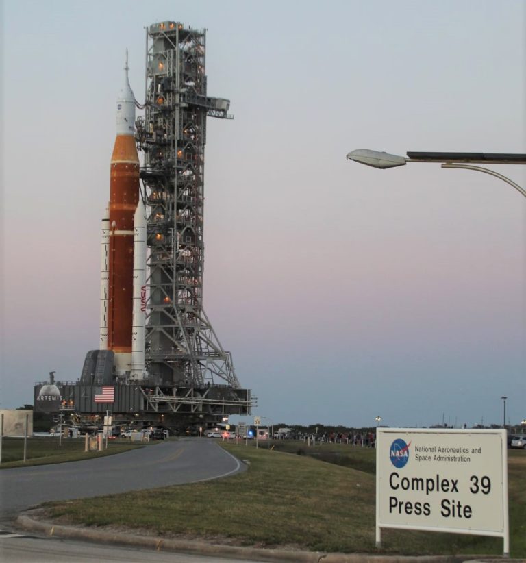 Maiden NASA SLS Mega Moon Rocket Rolls out to KSC Launch Pad for ...