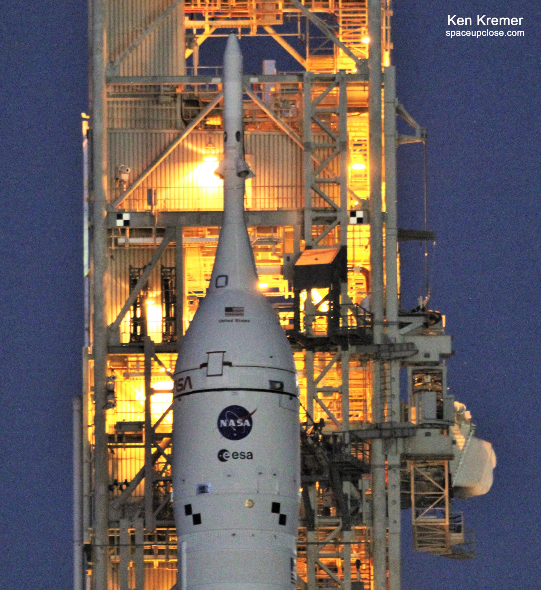 Maiden NASA SLS Mega Moon Rocket Rolls out to KSC Launch Pad for ...