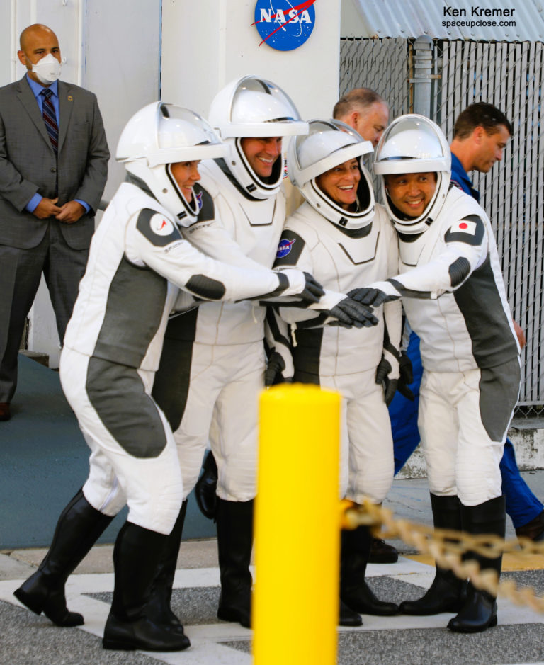 NASA ESA Crew-4 Astronauts Depart ISS in SpaceX Dragon and Return to Earth with Ocean Splashdown ...