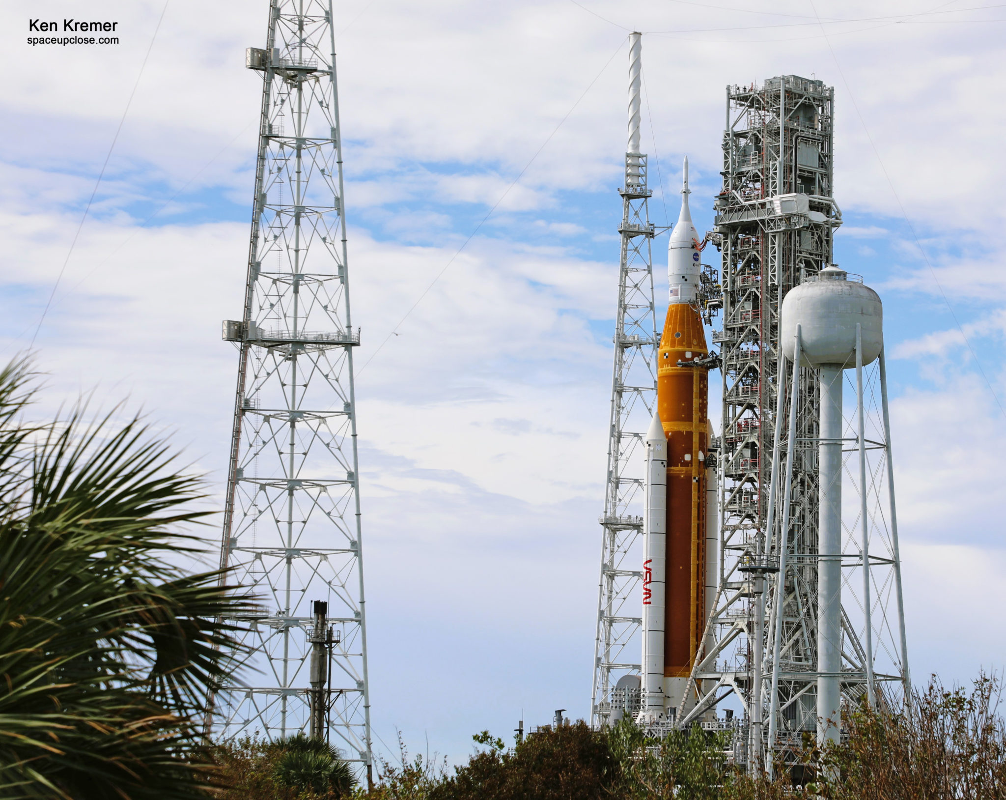 Orion Capsule Ocean Splashdown Caps Stunning Success for NASA’s ...