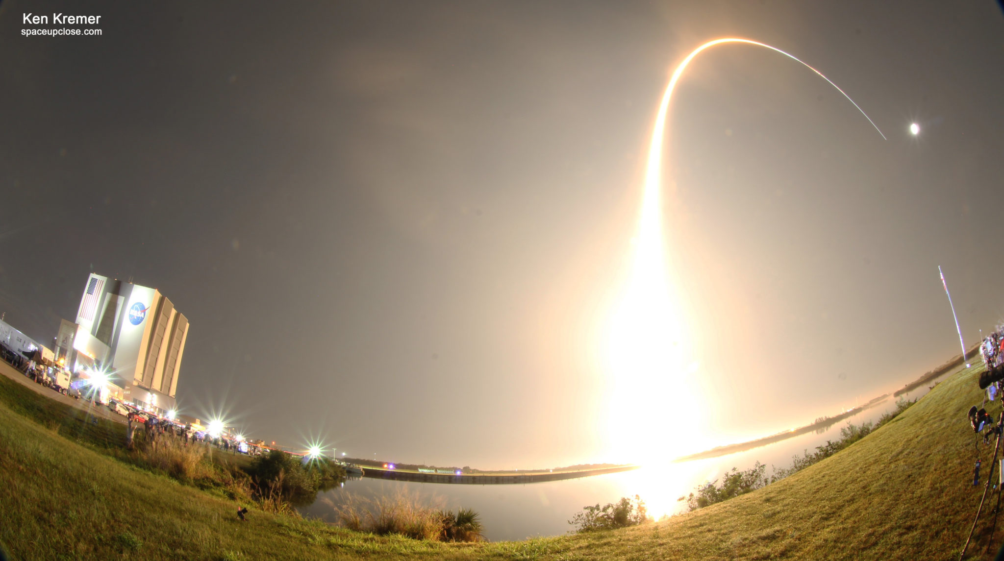 Orion Capsule Captures Stunning Imagery of Tortured Lunar Surface ...