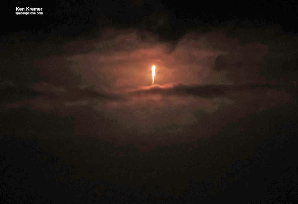 Magnificent Middle of Night SpaceX Launch Delivers 53 Starlinks to ...